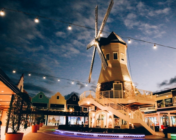 Developments - Cathay Land Inc.